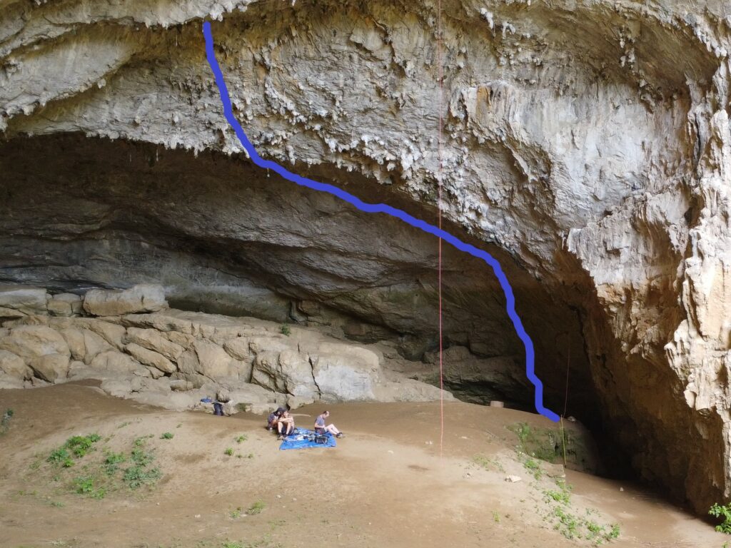 Halupca 1979 (9a) in Osp cave by Stefano Carnati - Climb Istria